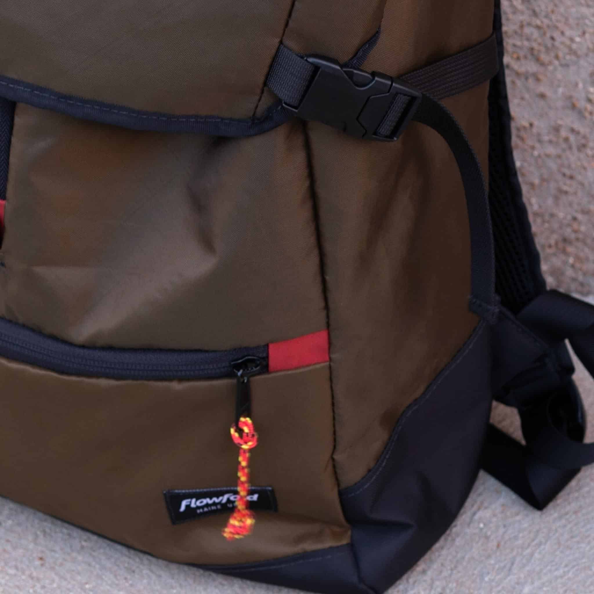 Commuter Center-zip Backpack 18L - Crimson Serpents Outpost