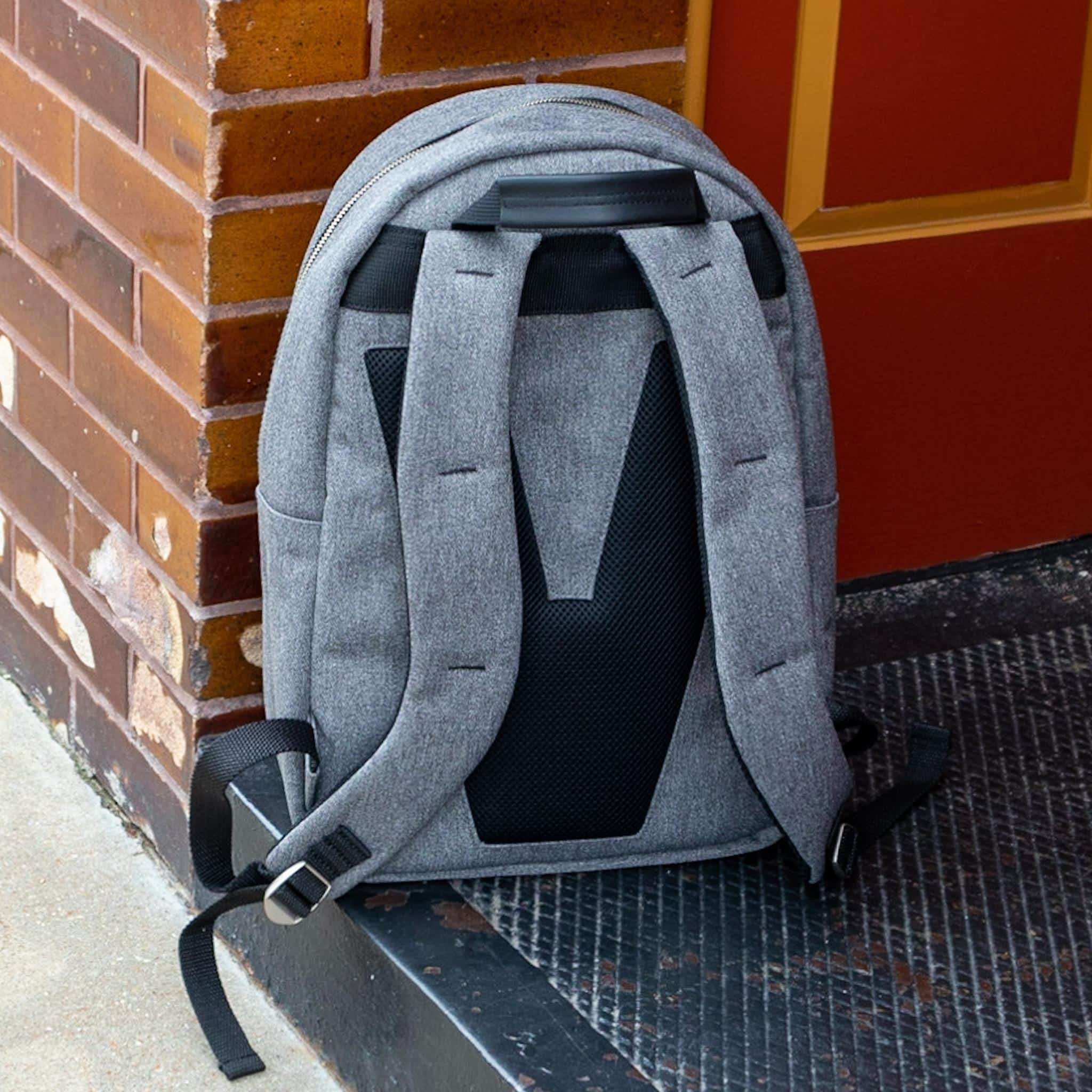 Venque Classic Backpack Gray - Crimson Serpents Outpost